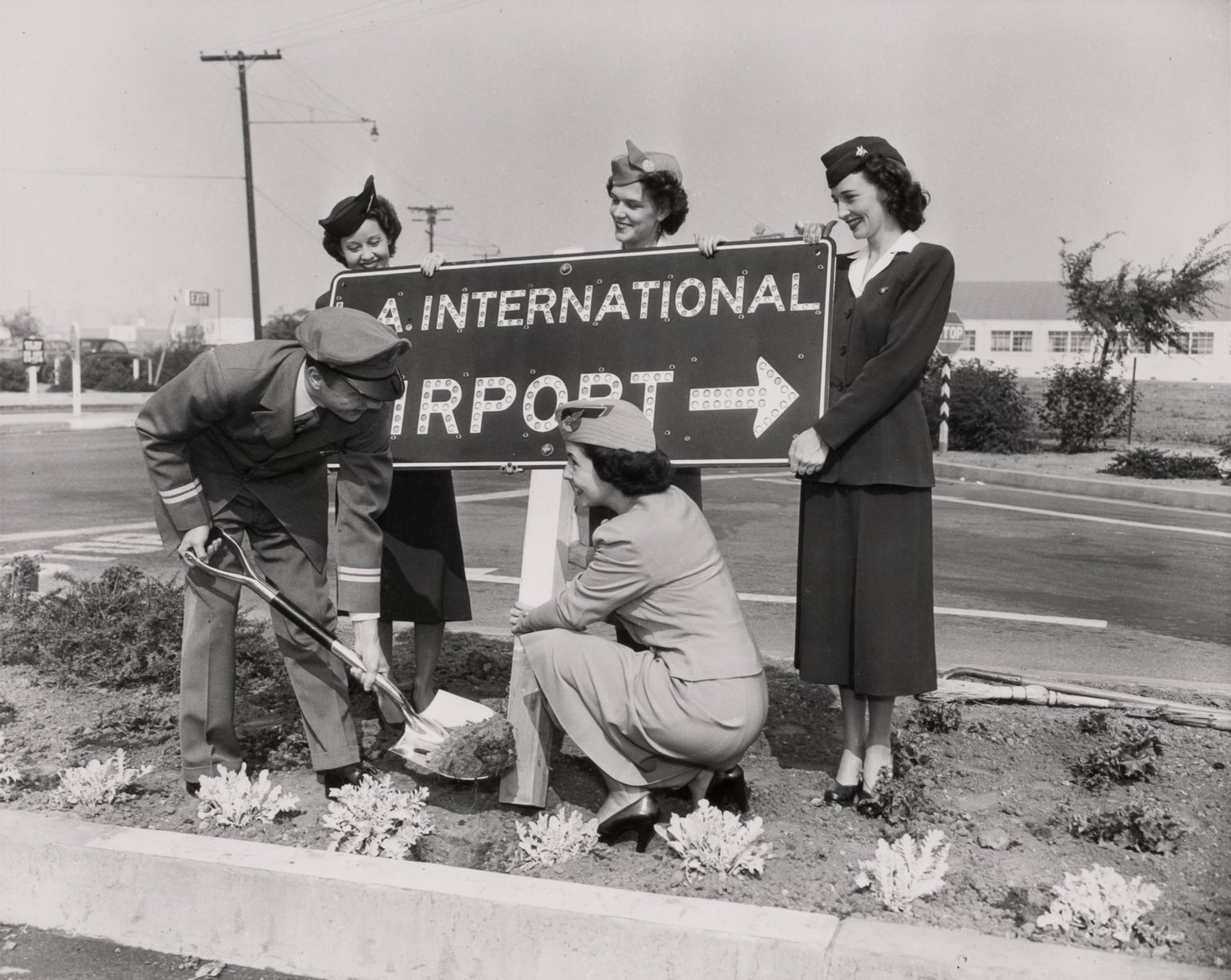 Wayfinding the Future at LAX - SPD - Selbert Perkins Design